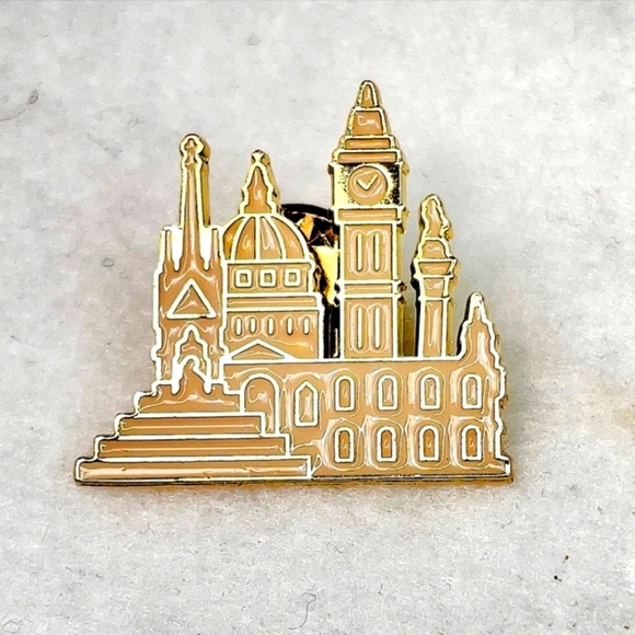 Burberry | Accessories | Burberry Big Ben Pen Collectors London Pin ...